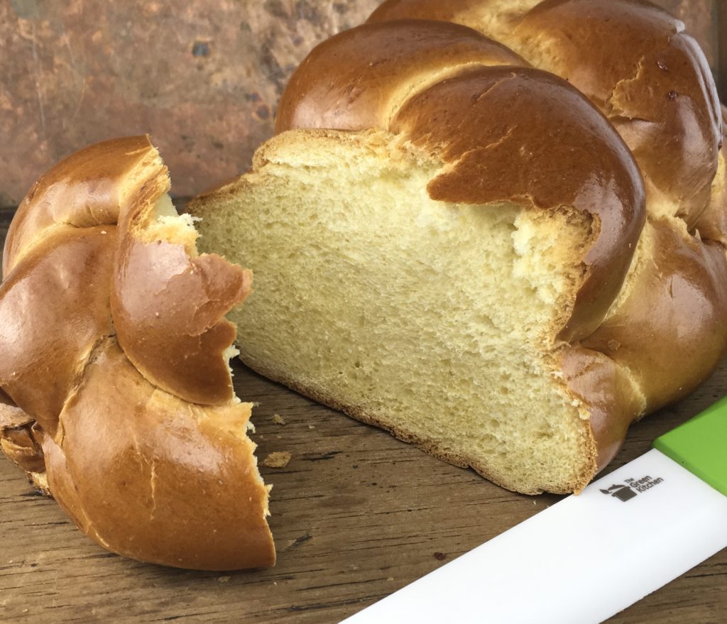 How to Slice Bread without Crumbs Hack | Quite A Kitchen